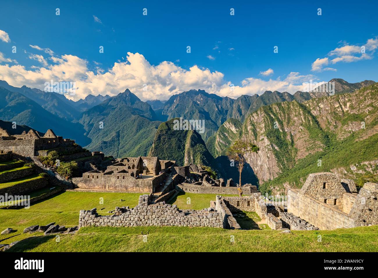 Spanish conquistadors peru 16th century hi-res stock photography and ...