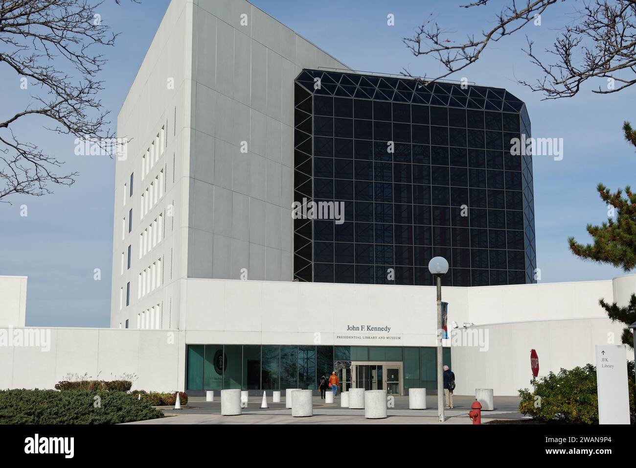 John F. Kennedy Presidential Library Boston, Massachusetts - The ...