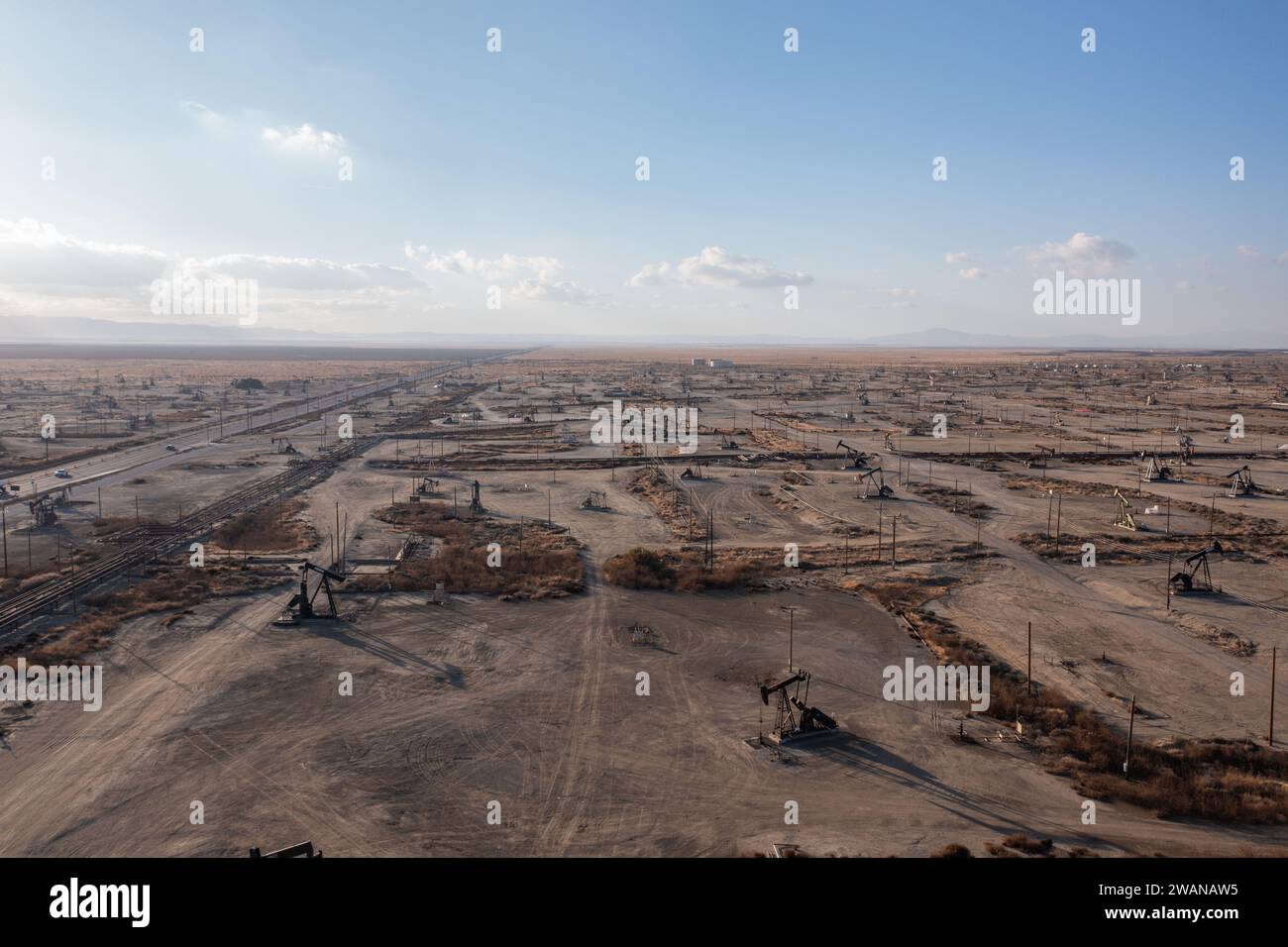 Aerial photo of an oil field in Central California Stock Photo - Alamy