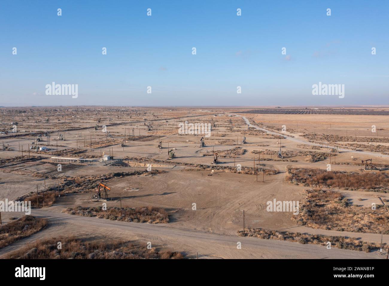 Aerial photo of an oil field in Central California Stock Photo - Alamy