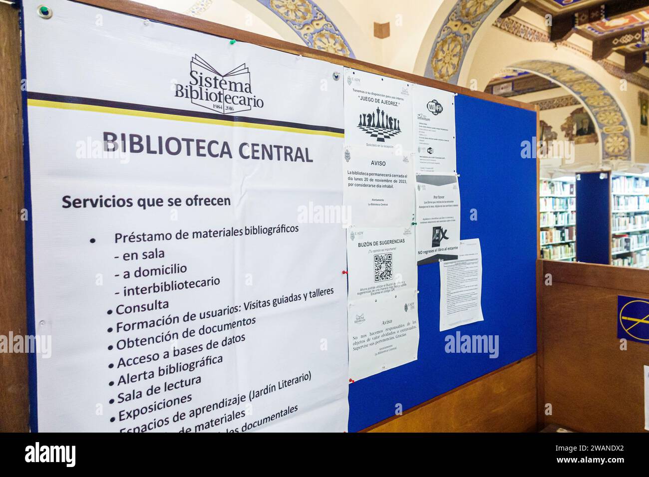 Historic library interior hi-res stock photography and images - Alamy