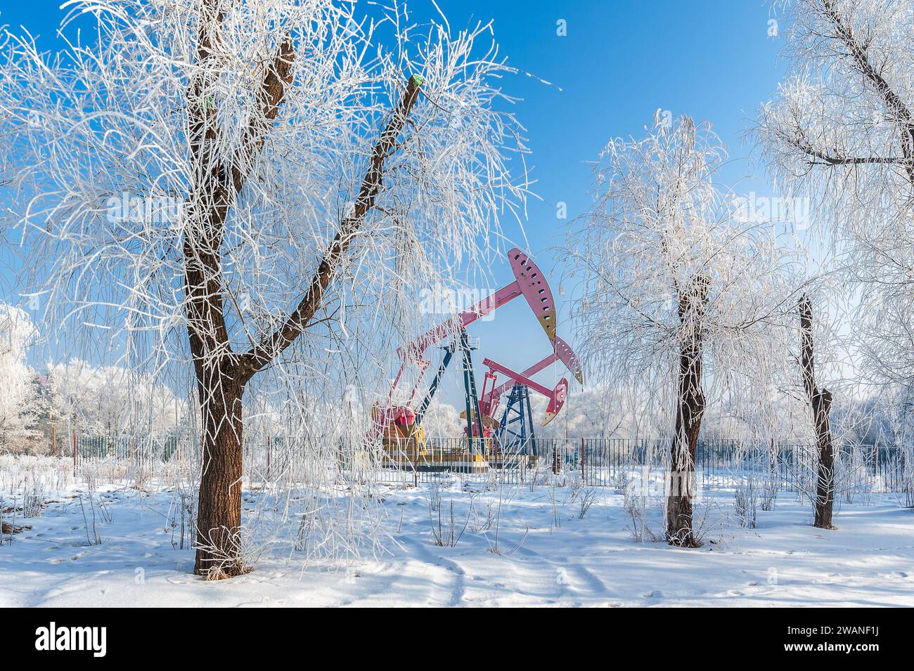 Oilfield scenery hi-res stock photography and images - Alamy
