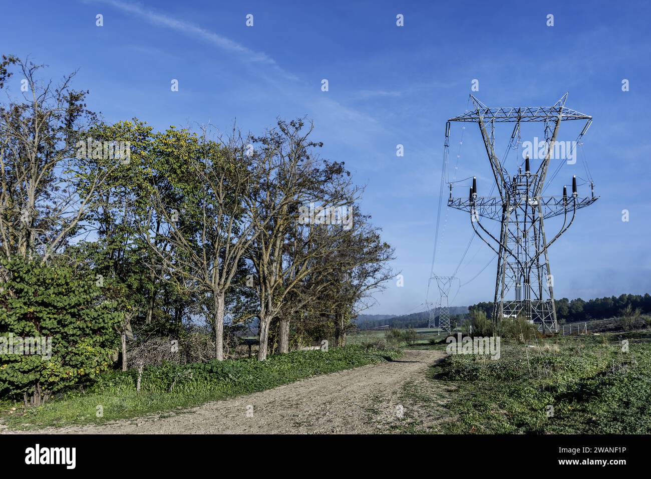 Overhead line equipment support hi-res stock photography and images - Alamy