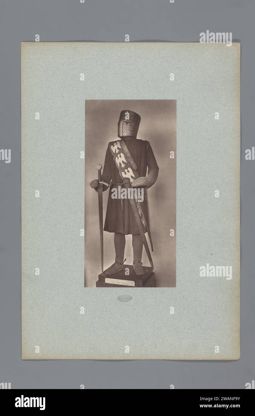 13th century armor hi-res stock photography and images - Alamy