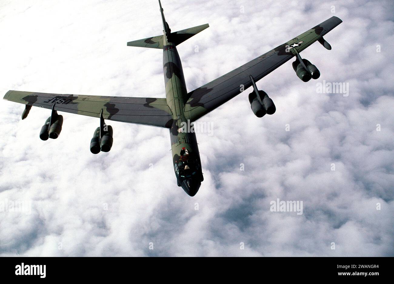 An air-to-air overhead view of a B-52 Stratofortress aircraft Stock ...