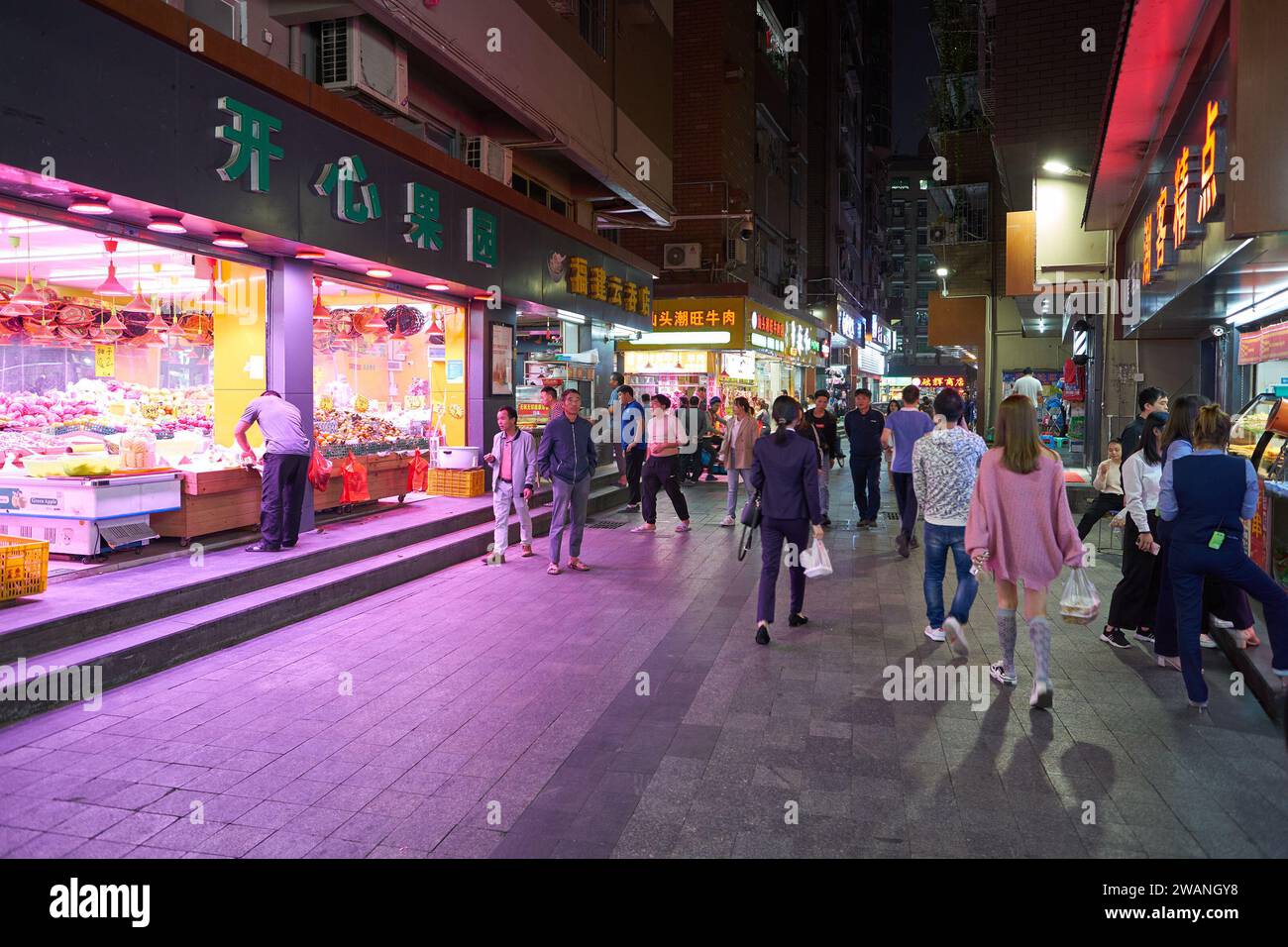 Shenzhen china walking street hi-res stock photography and images - Alamy