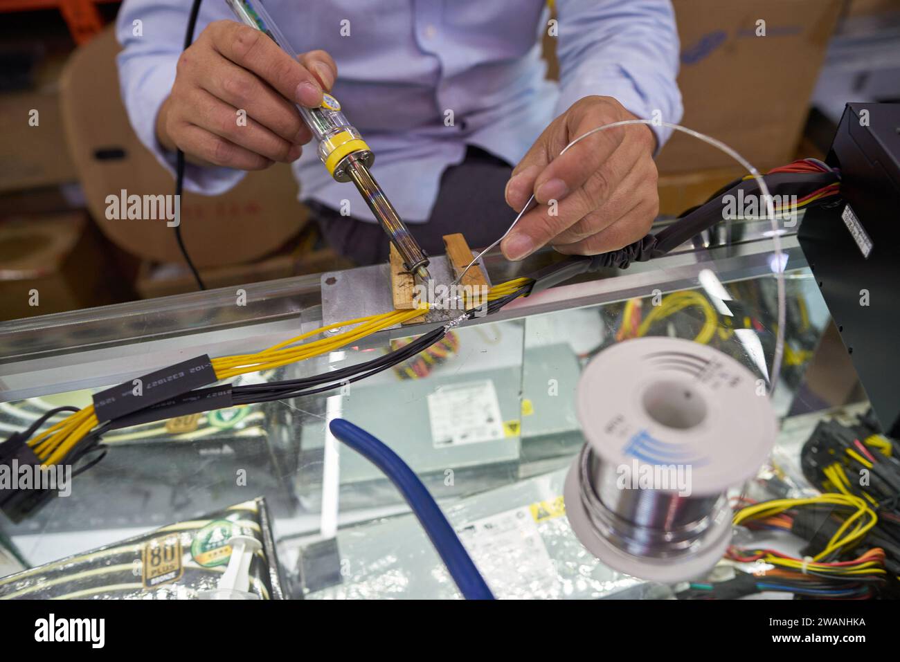 Solder store hi-res stock photography and images - Alamy
