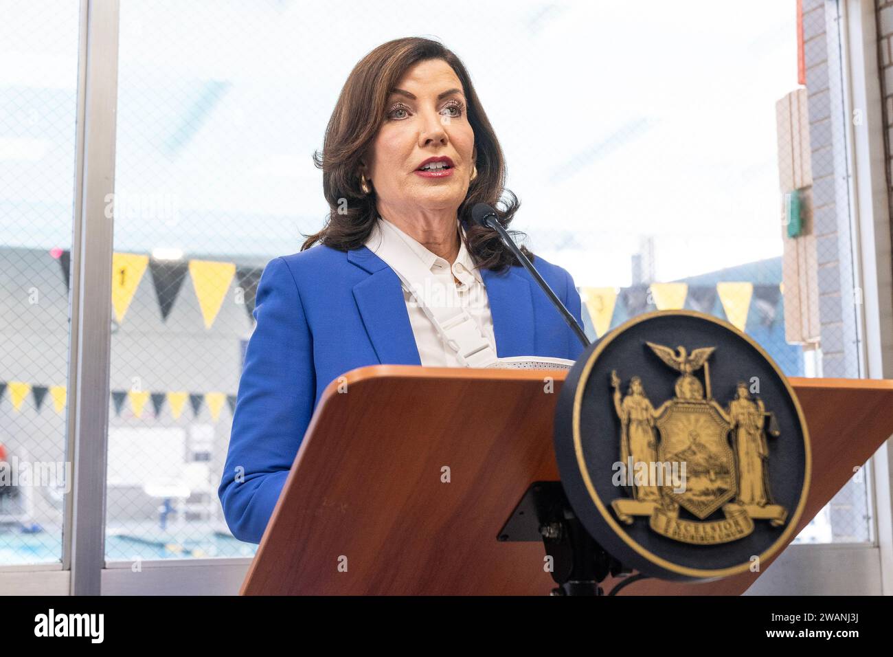 New York, USA. 05th Jan, 2024. Governor Kathy Hochul speaks to press ...