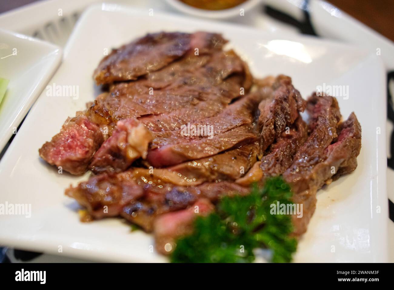 Medium rare steak hi-res stock photography and images - Alamy