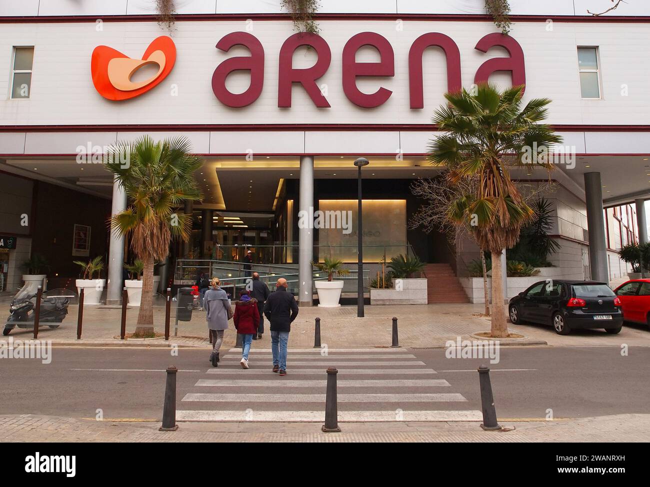 Arena multiespacio hi-res stock photography and images - Alamy
