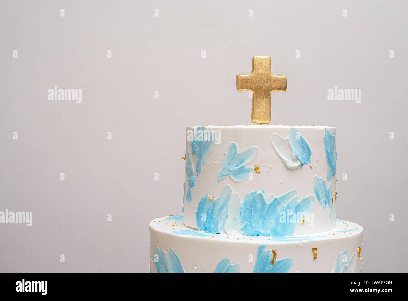 Spatula painted cake. White and blue baptism cake with golden cross ...