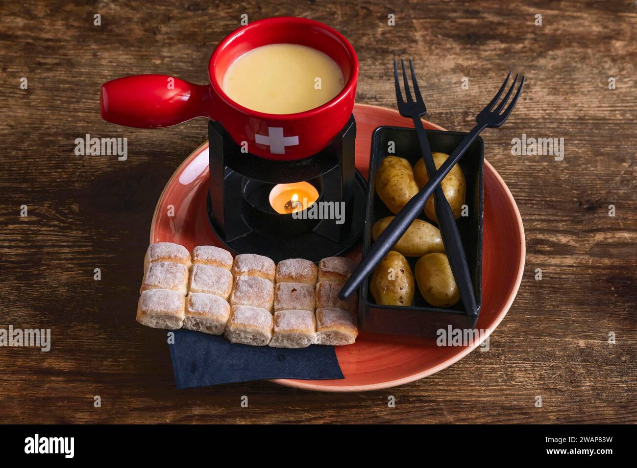 Swiss fondue hi-res stock photography and images - Alamy