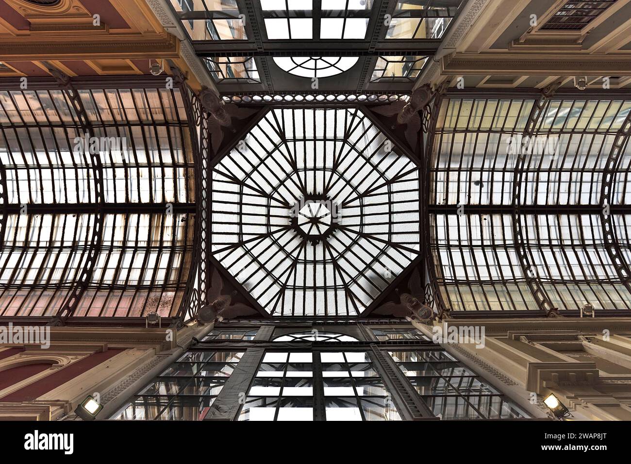 Italy glass roof hi-res stock photography and images - Alamy