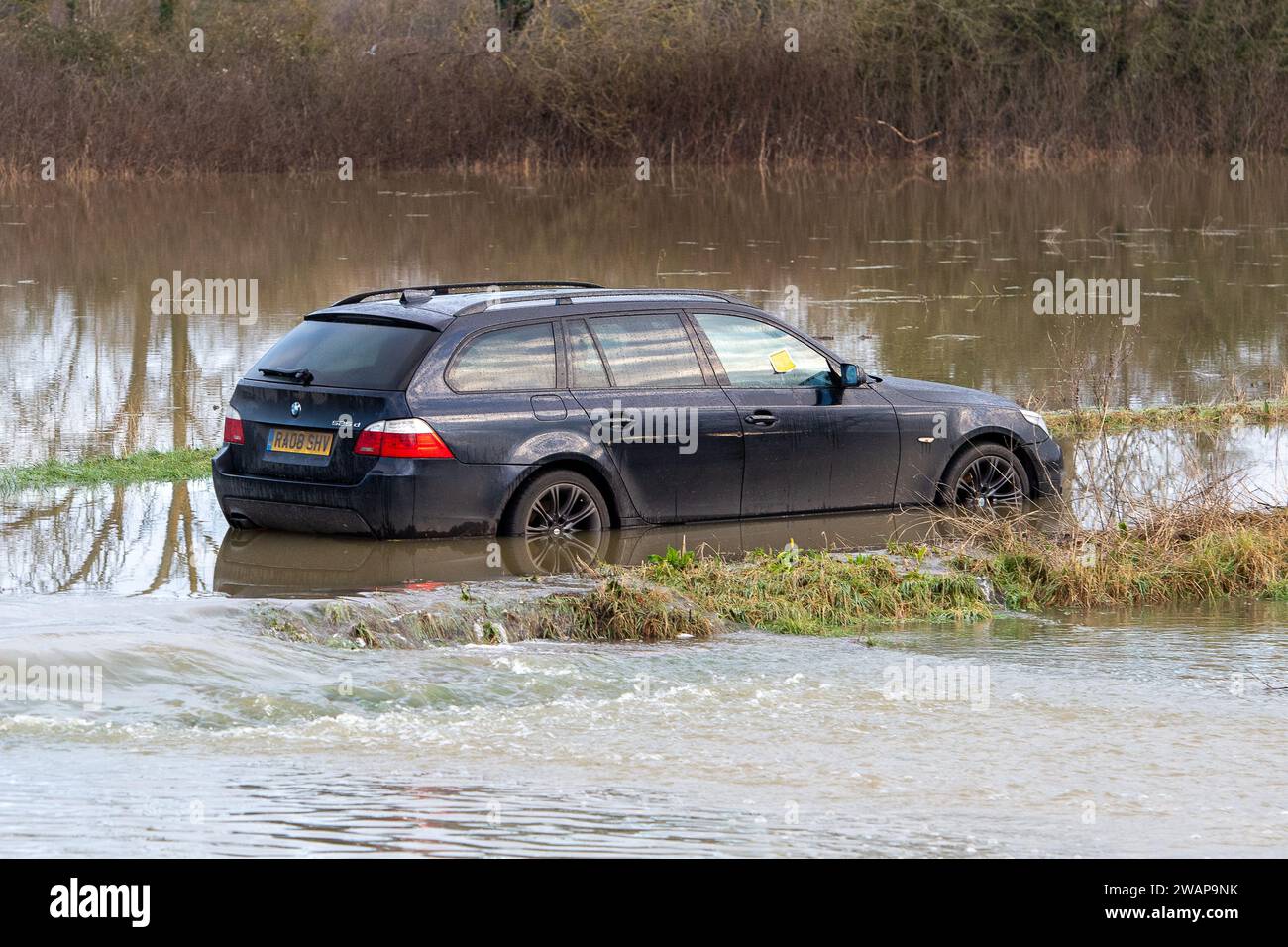 Flood flooding floodwater sits hi-res stock photography and images - Alamy