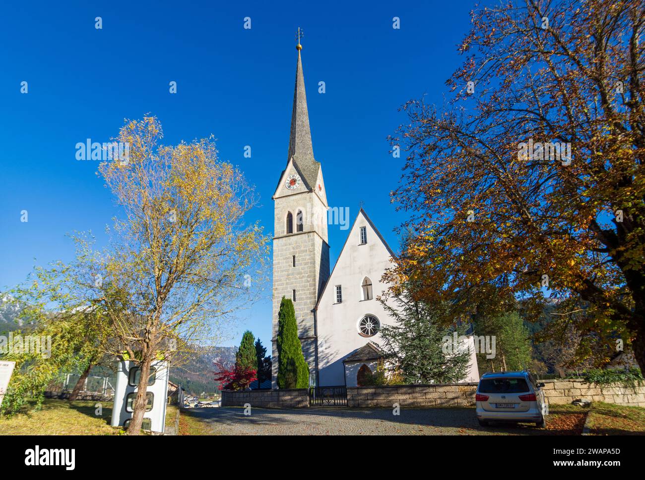 Gosau: village Gosau, Catholic parish church, autumn colors in ...