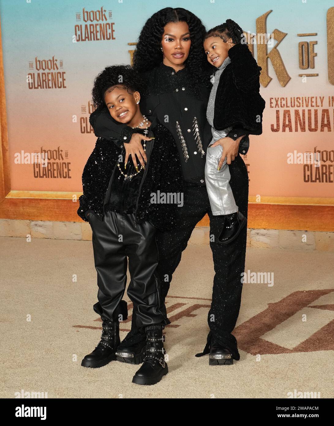 Los Angeles, USA. 09th Nov, 2022. (L-R) Iman 'Junie' Tayla, Teyana ...
