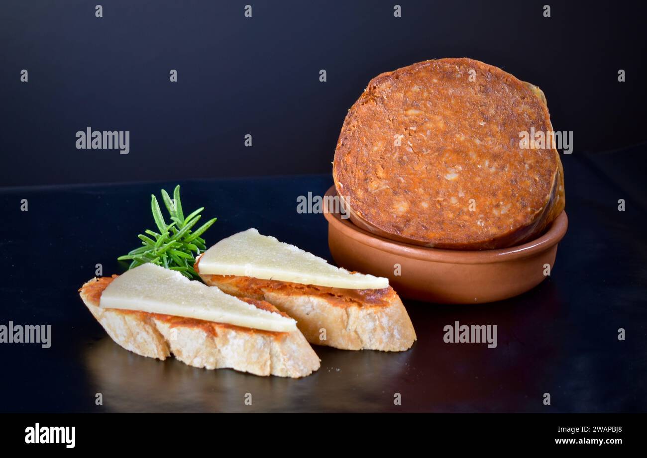 Bread spread cheese appetizer hi-res stock photography and images - Alamy