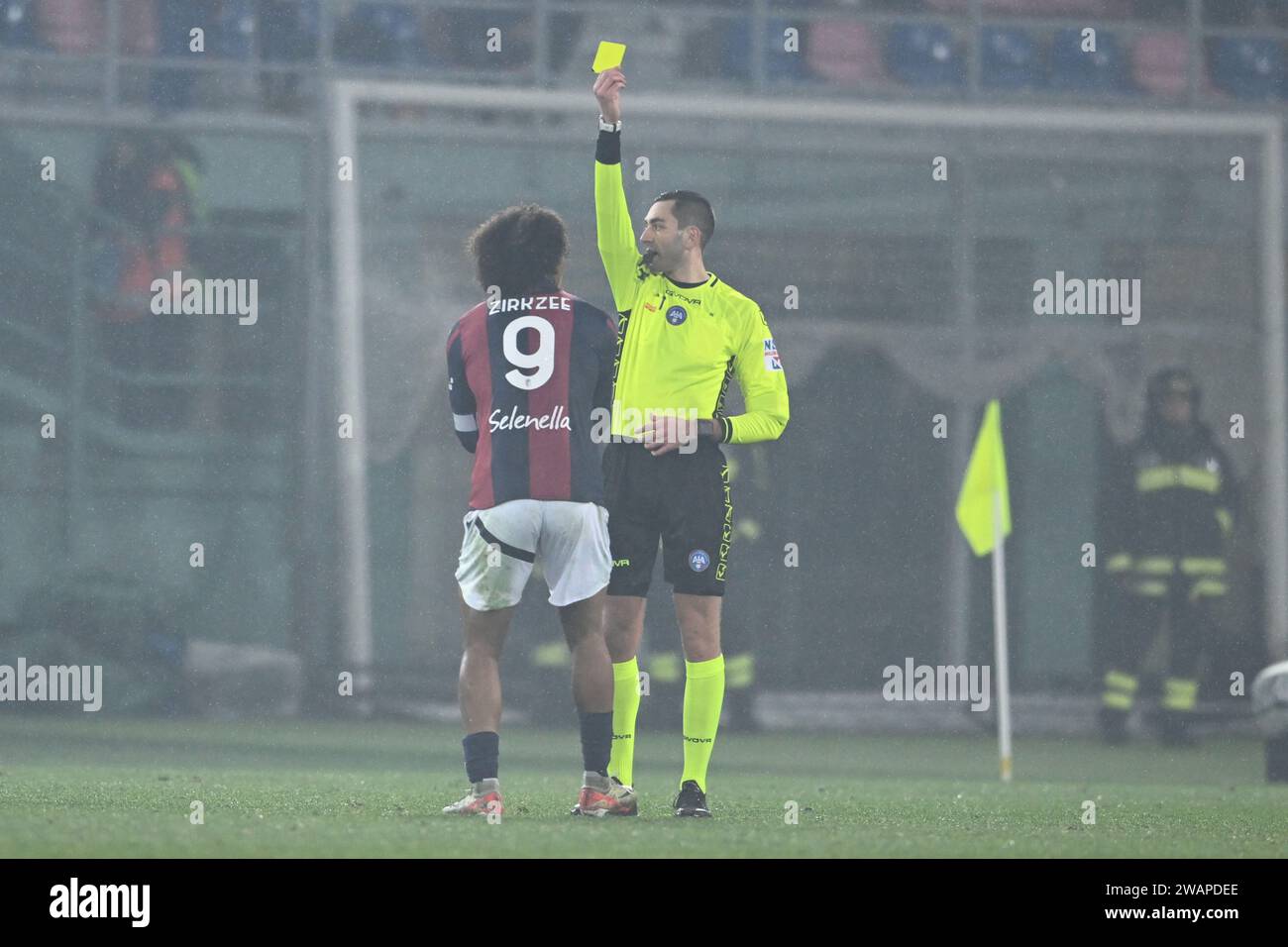 Referee joshua hi-res stock photography and images - Alamy