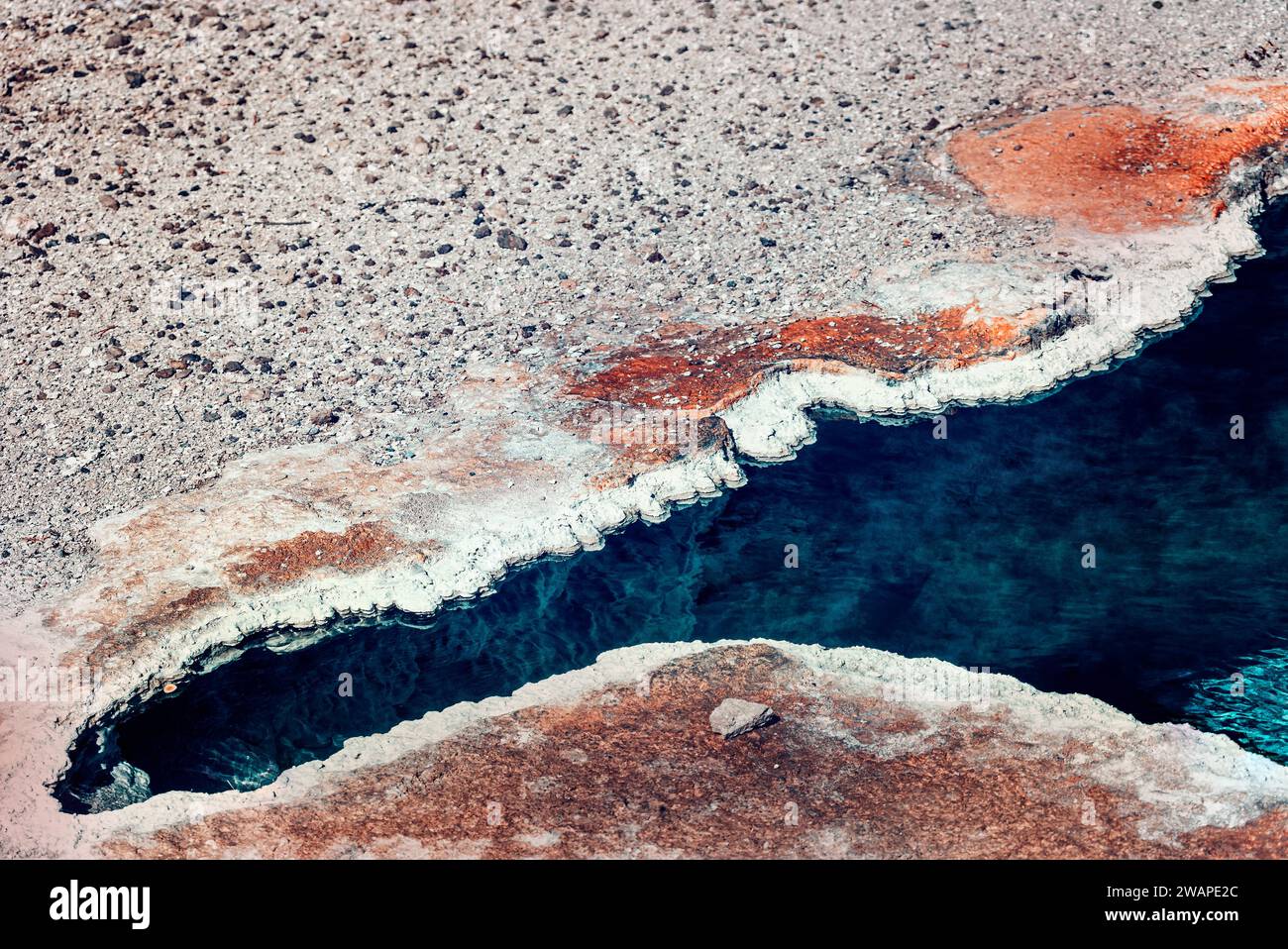 Geothermal structures of the geyser sediments in the Yellowstone ...