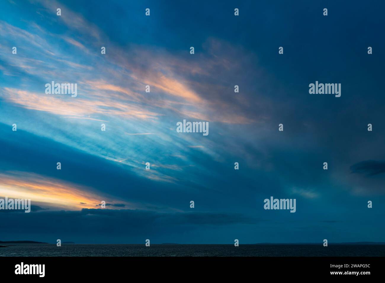 Estuary atmosphere hi-res stock photography and images - Alamy