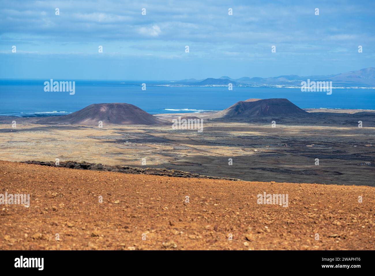 Volcanes fuerteventura hi-res stock photography and images - Alamy