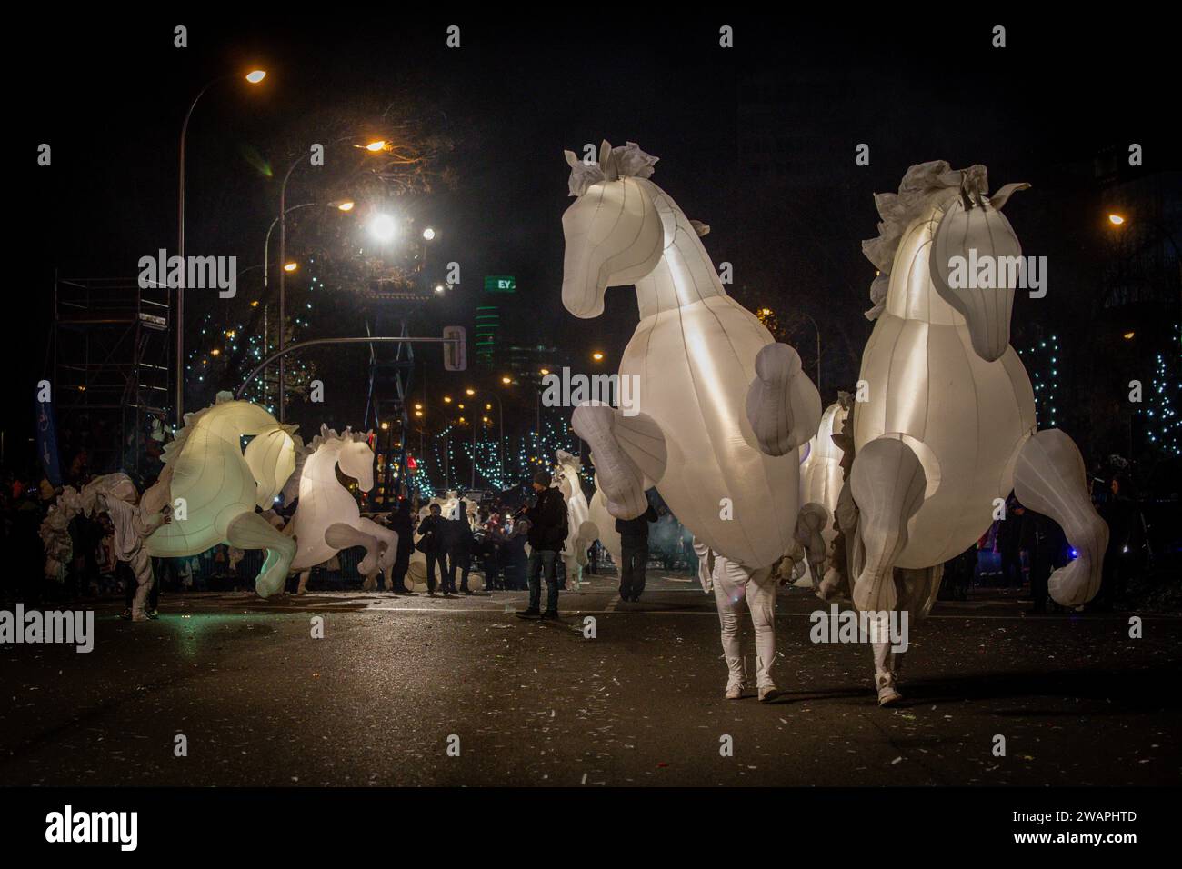 Madrid, Spain. 05th Jan, 2024. Figures in the shape of illuminated ...