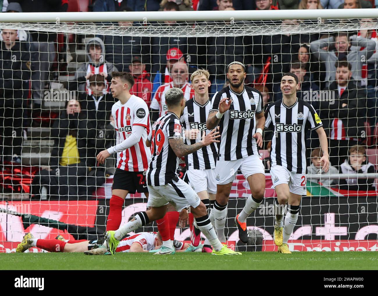 Sunderland newcastle 2024 hi-res stock photography and images - Alamy