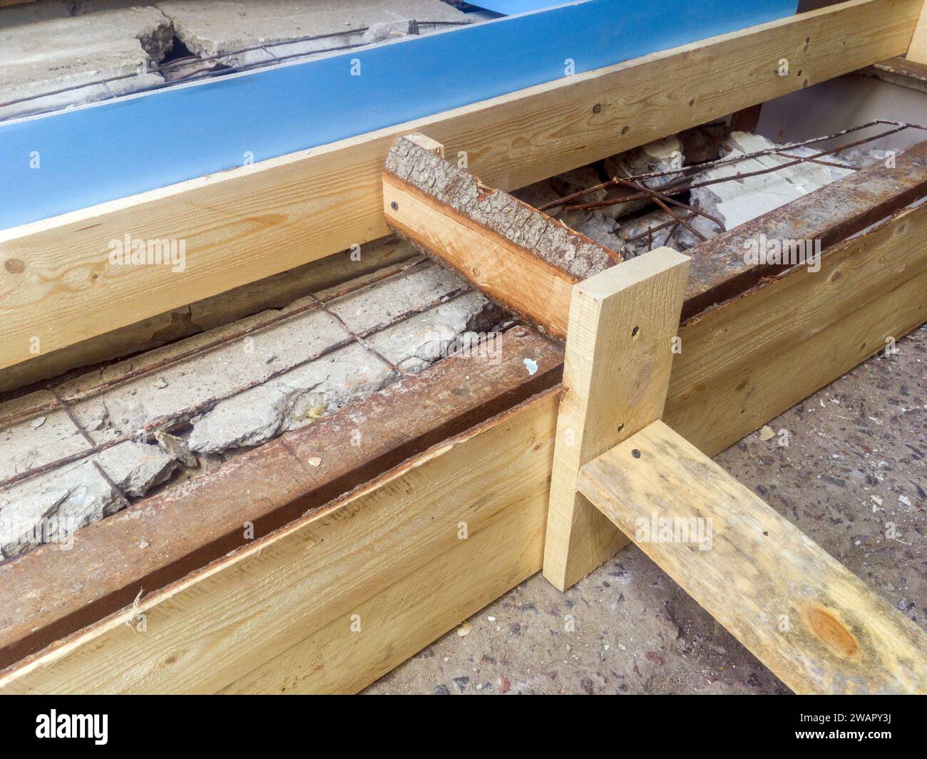 Formwork form work concrete slab hi-res stock photography and images ...