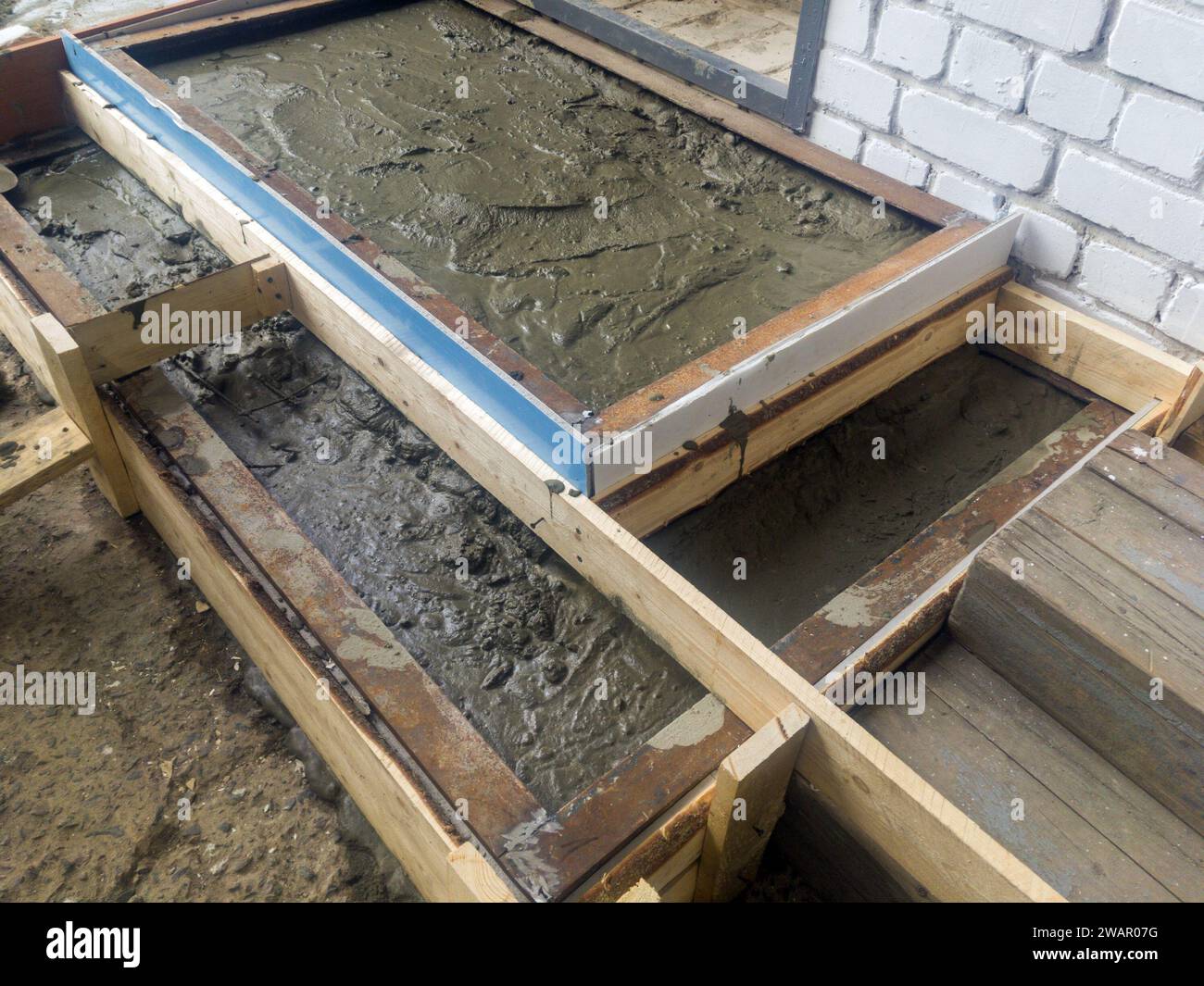 Formwork materials hi-res stock photography and images - Alamy