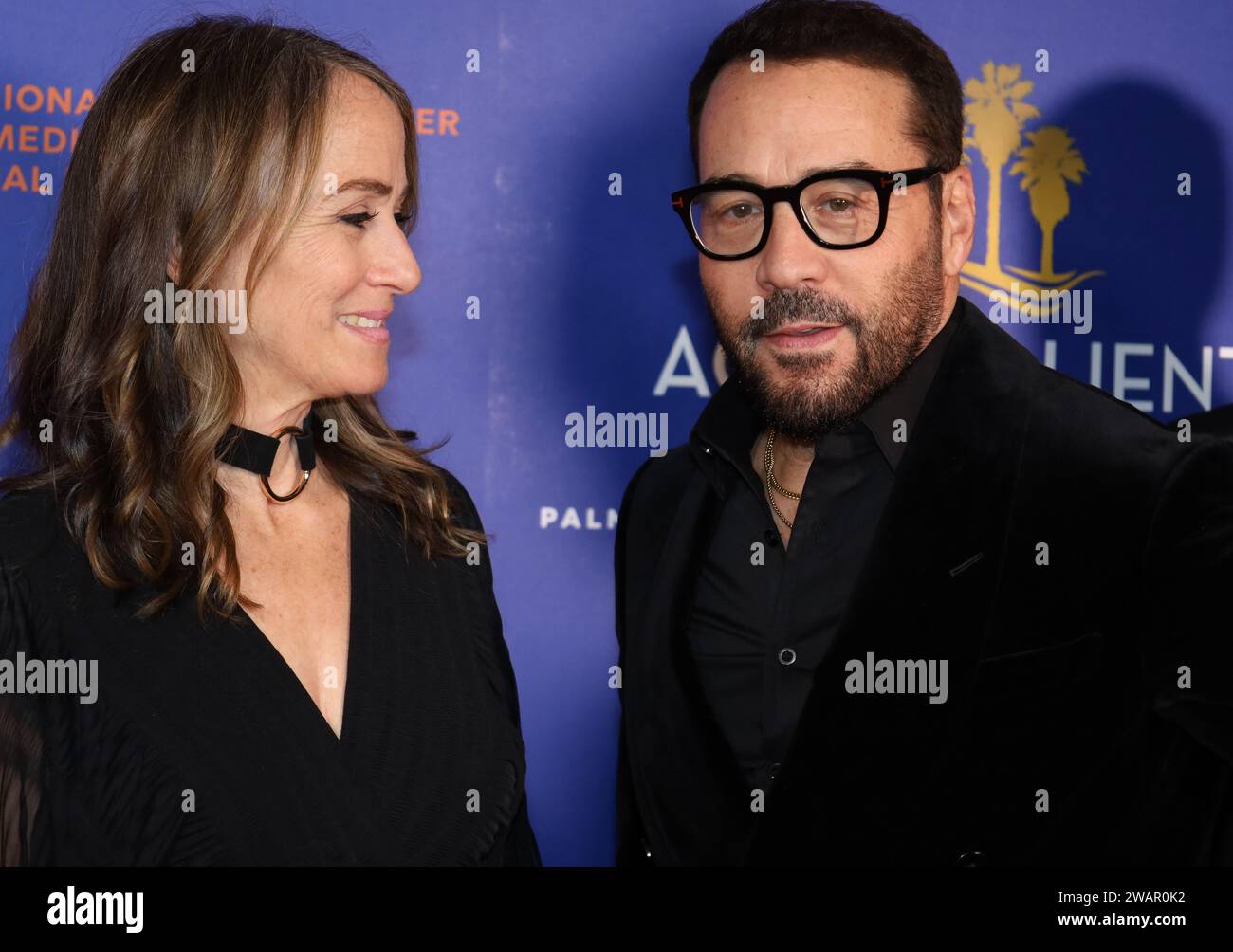 Shira jeremy piven hi-res stock photography and images - Alamy