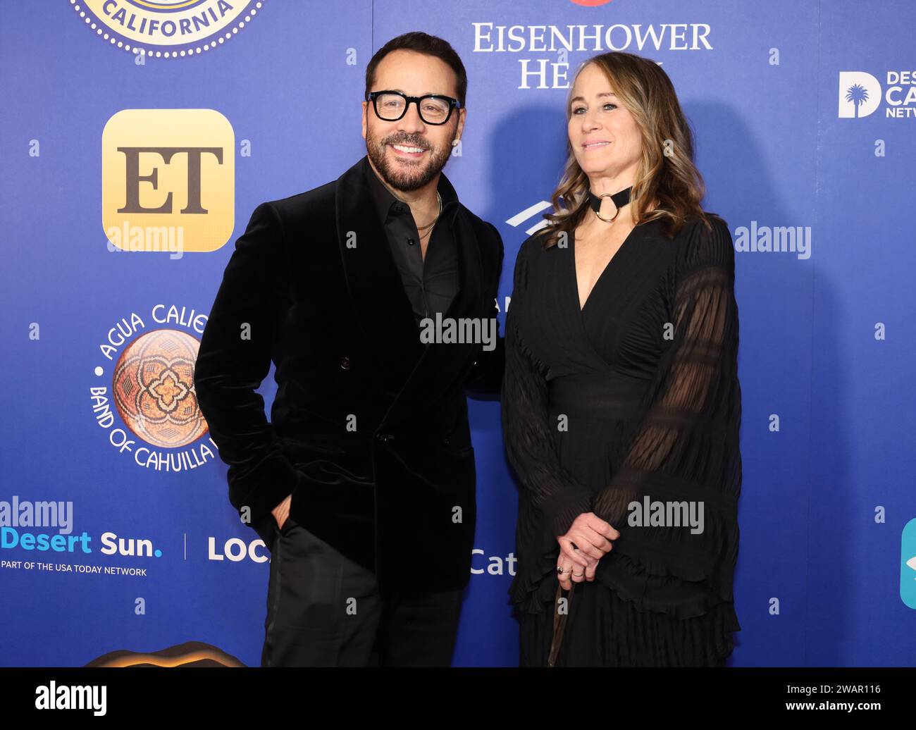 Shira jeremy piven hi-res stock photography and images - Alamy