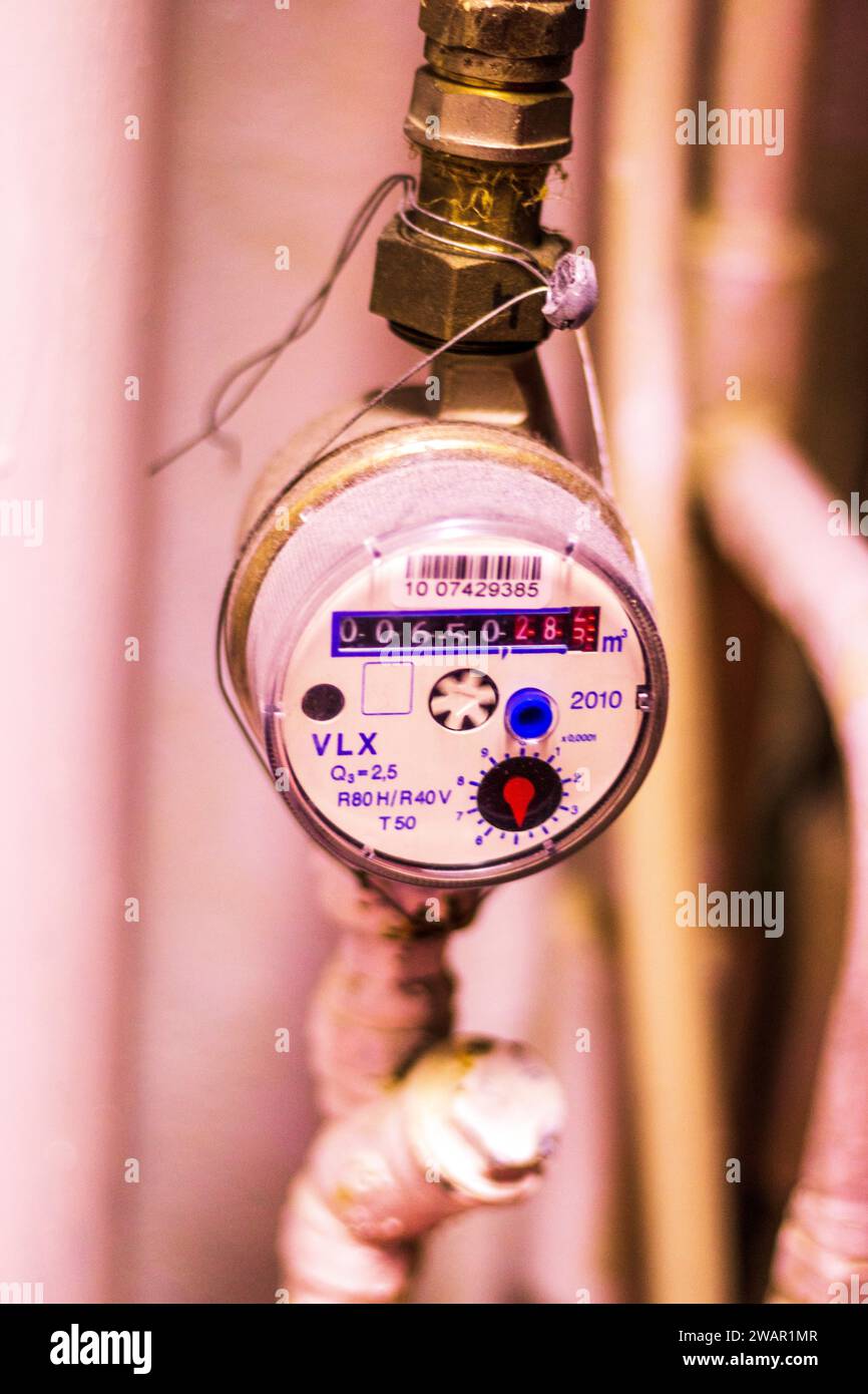 Water meter house hi-res stock photography and images - Alamy