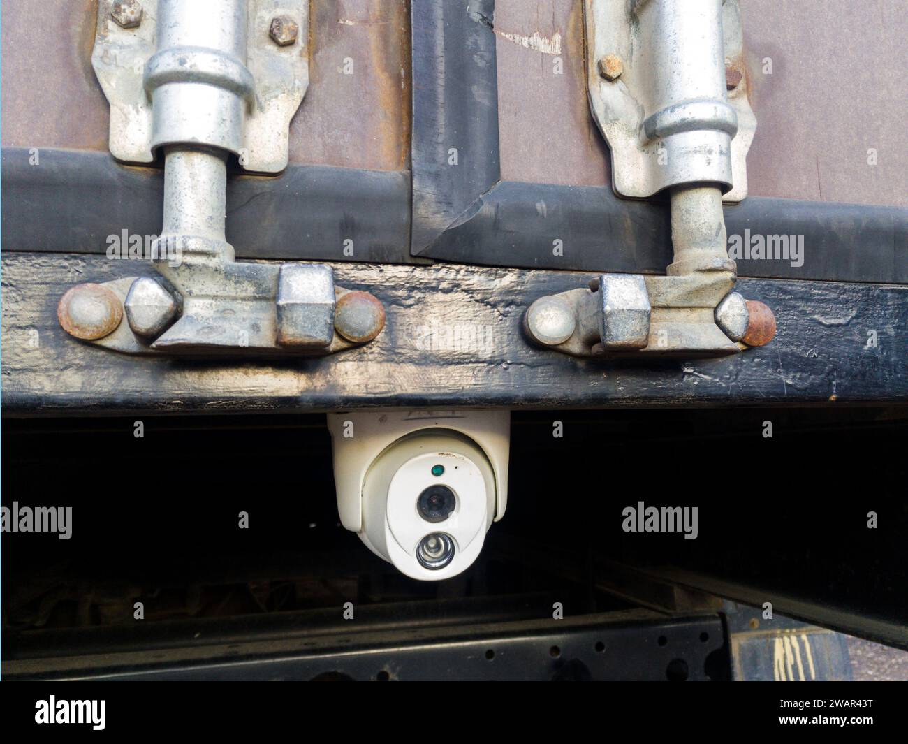 Accident car under truck hi-res stock photography and images - Alamy