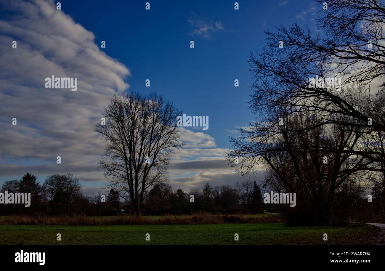 Blue triangle hi-res stock photography and images - Alamy