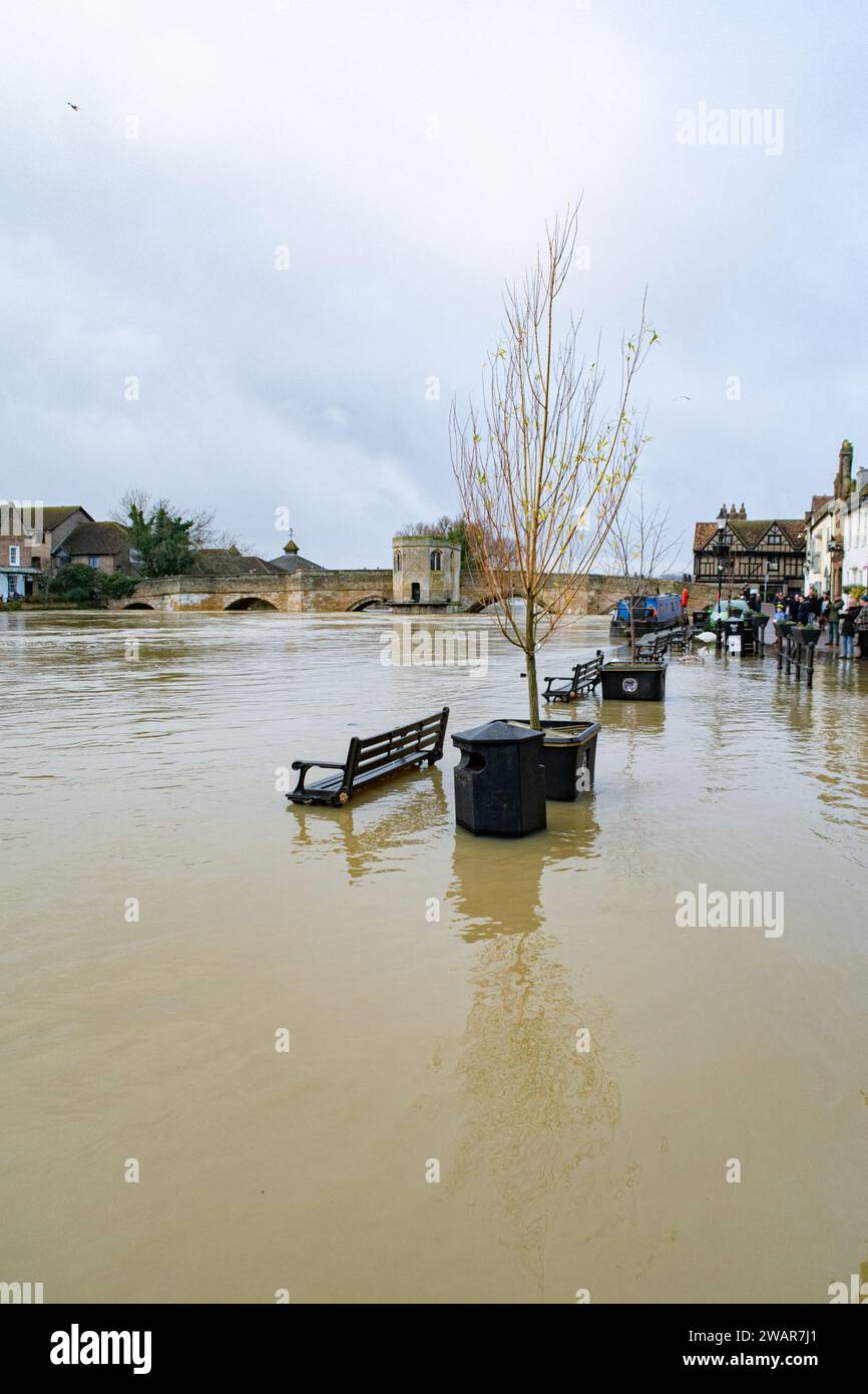 St ives flood hi-res stock photography and images - Alamy