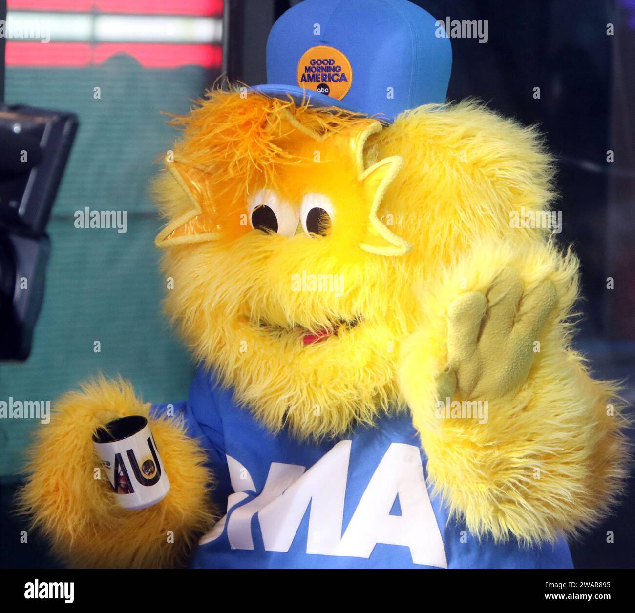 New York, NY, USA. 5th Jan, 2024. GMA mascot Ray on the set of Good ...