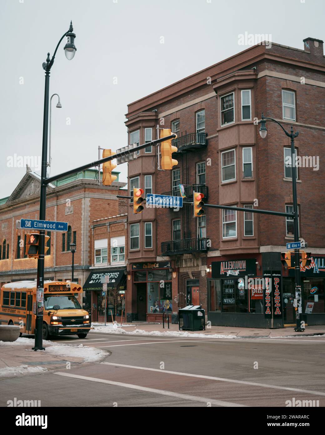 Classic intersection hi-res stock photography and images - Alamy