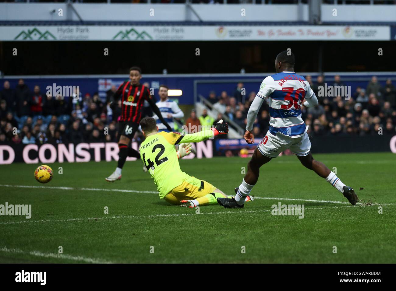 Qpr goal loftus road stadium hi-res stock photography and images - Alamy