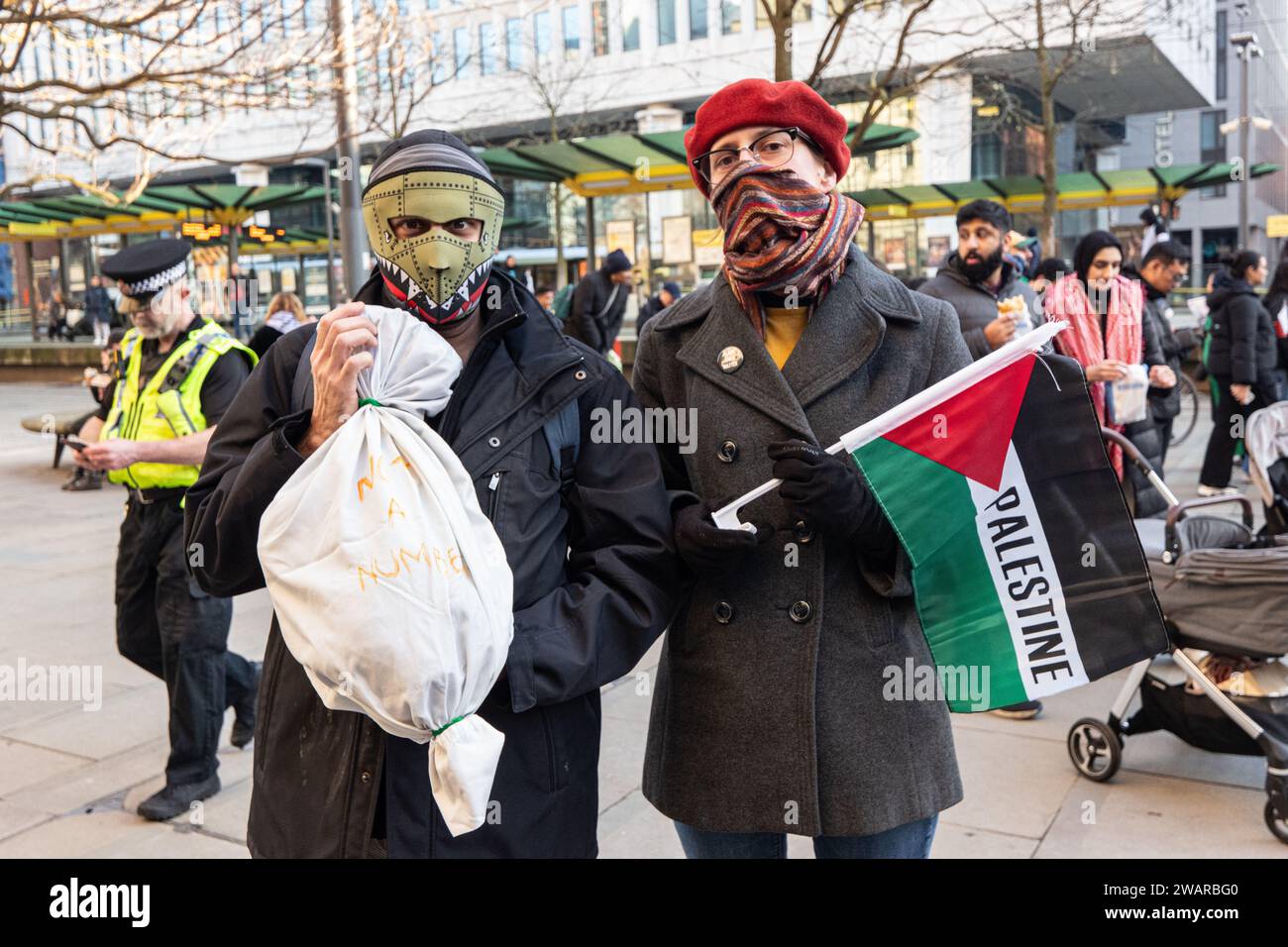 Baby shroud hi-res stock photography and images - Alamy