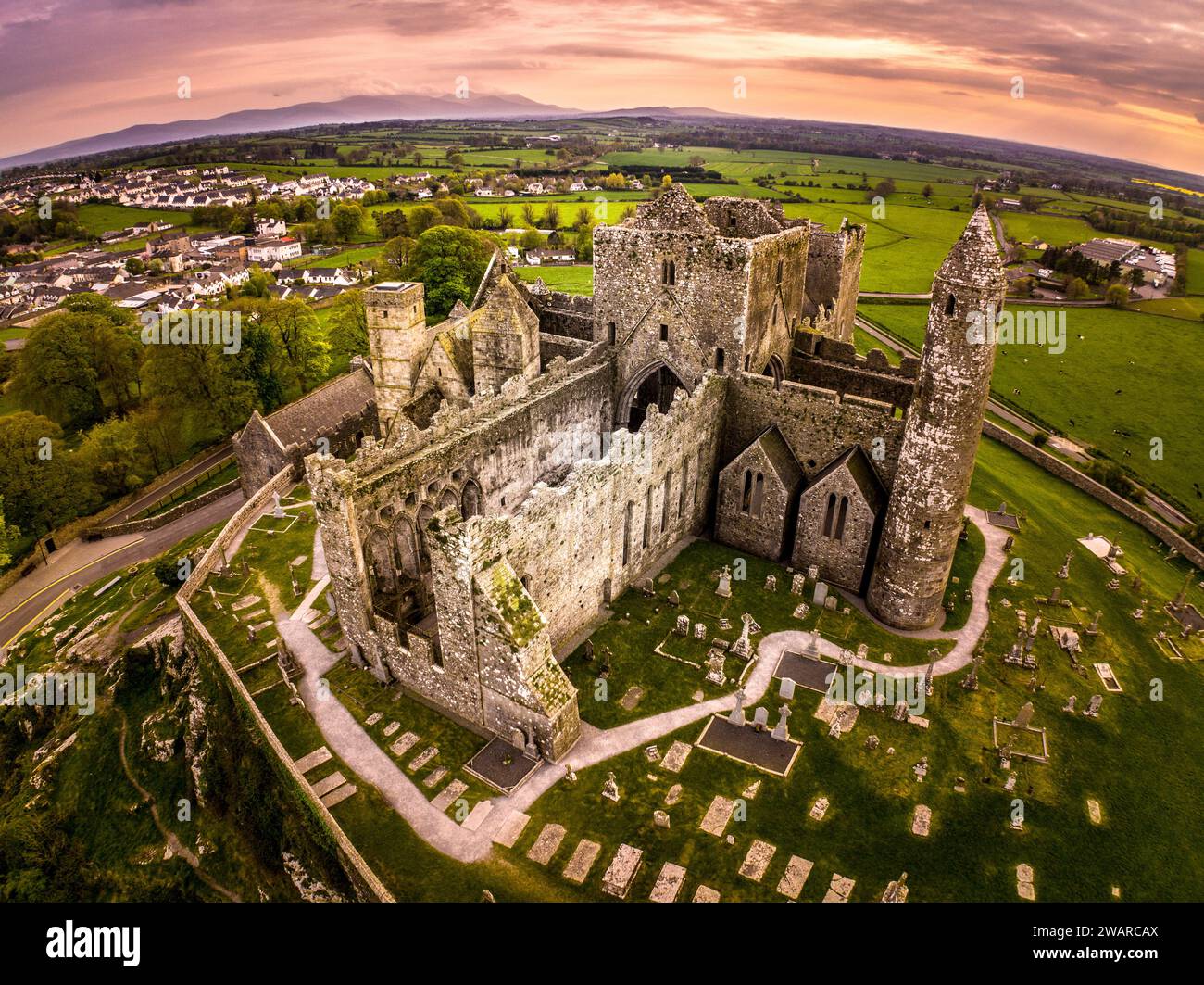 Ireland landscape aerial hi-res stock photography and images - Alamy