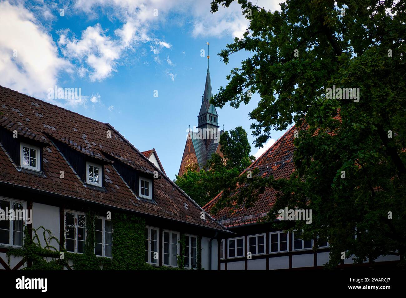 Expansive view modern city hi-res stock photography and images - Alamy