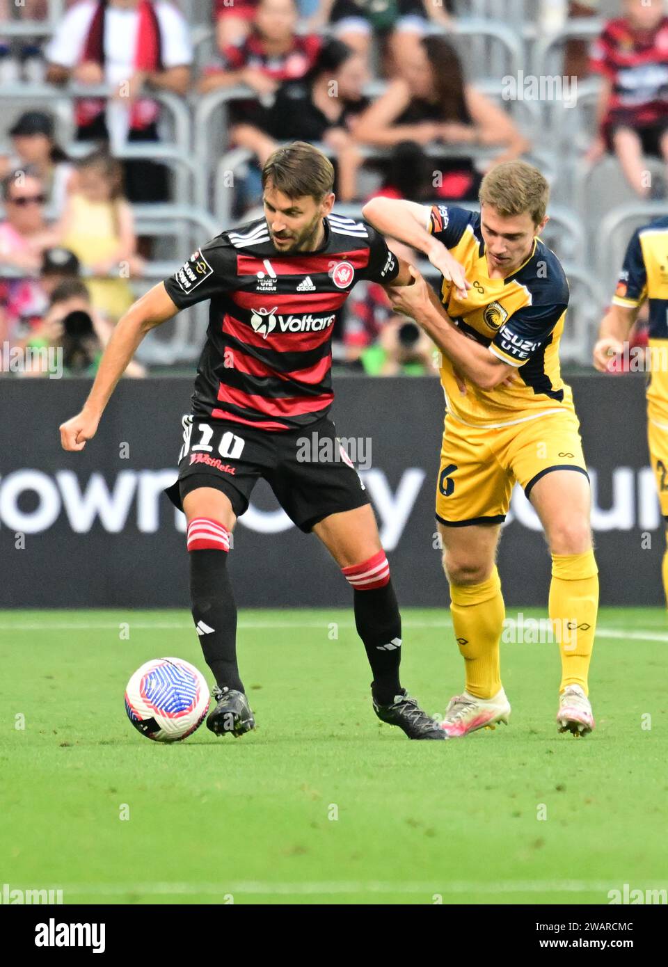 Parramatta, Australia. 06th Jan, 2024. Miloš Ninkovi? (L) of the ...