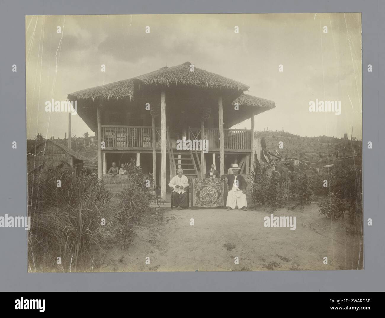 Chinese contract workers hi-res stock photography and images - Alamy