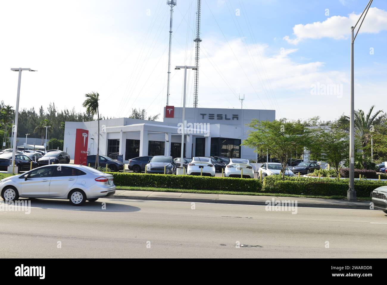 MIAMI, FLORIDA - JANUARY 05: Exterior street view of a Tesla car ...