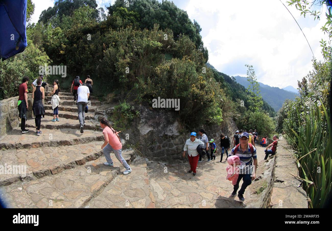BOGOTA-COLOMBIA. 03-01-2024. Tourist climb the Monserrat hill in Bogota ...