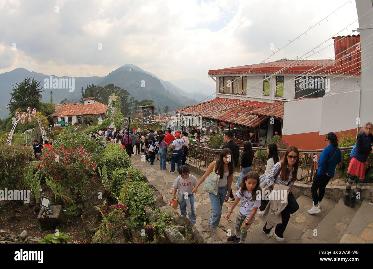 BOGOTA-COLOMBIA. 03-01-2024. Tourist climb the Monserrat hill in Bogota ...