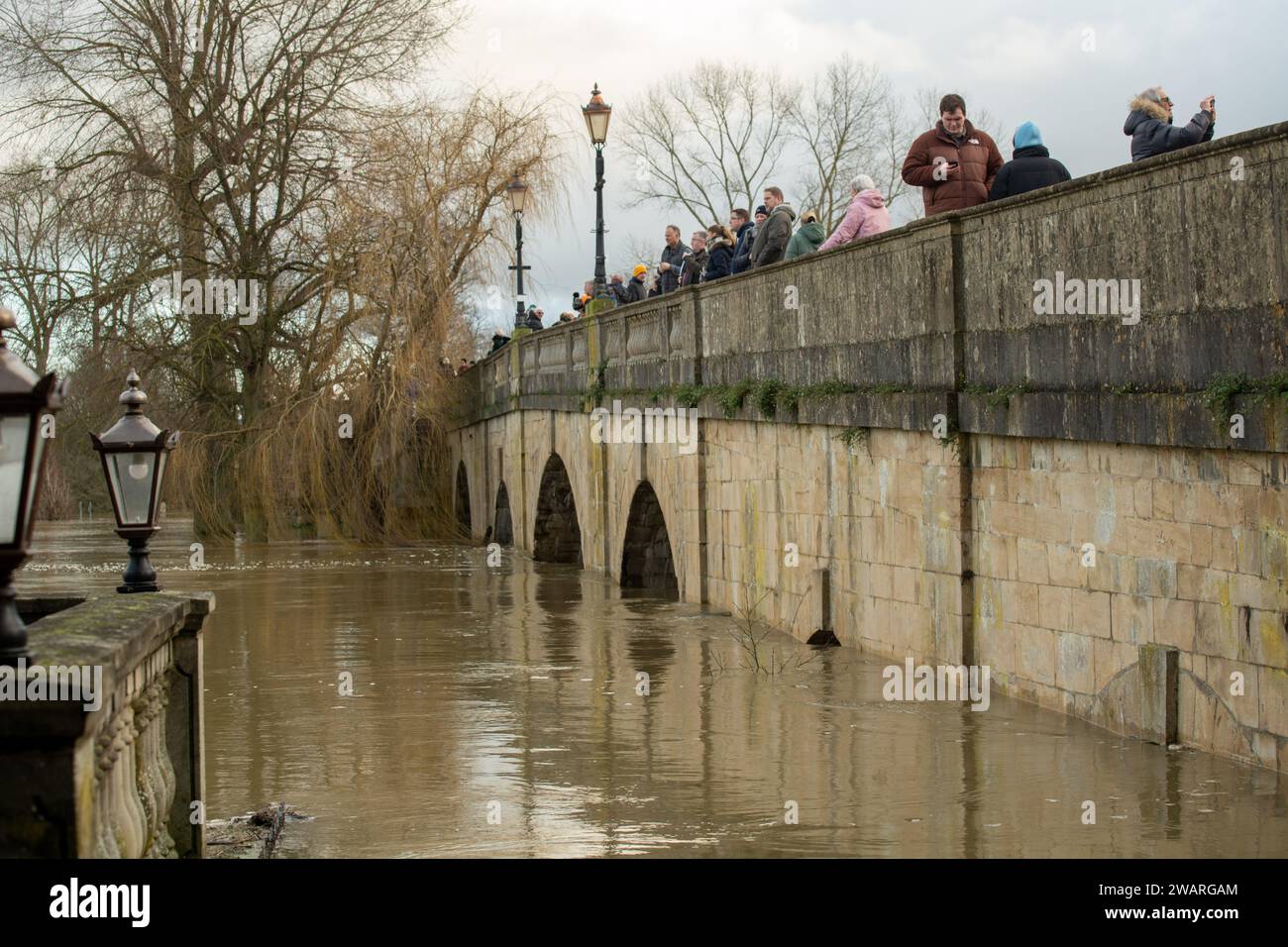 Wallingford, England, Saturday 6th January 2024. Flooding of the River ...