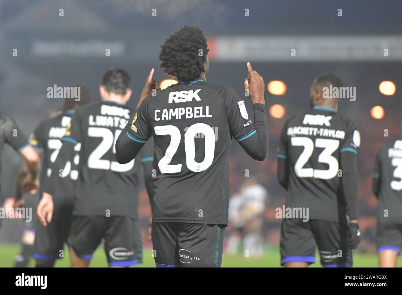 Port vale celebrates scoring goal hi-res stock photography and images ...