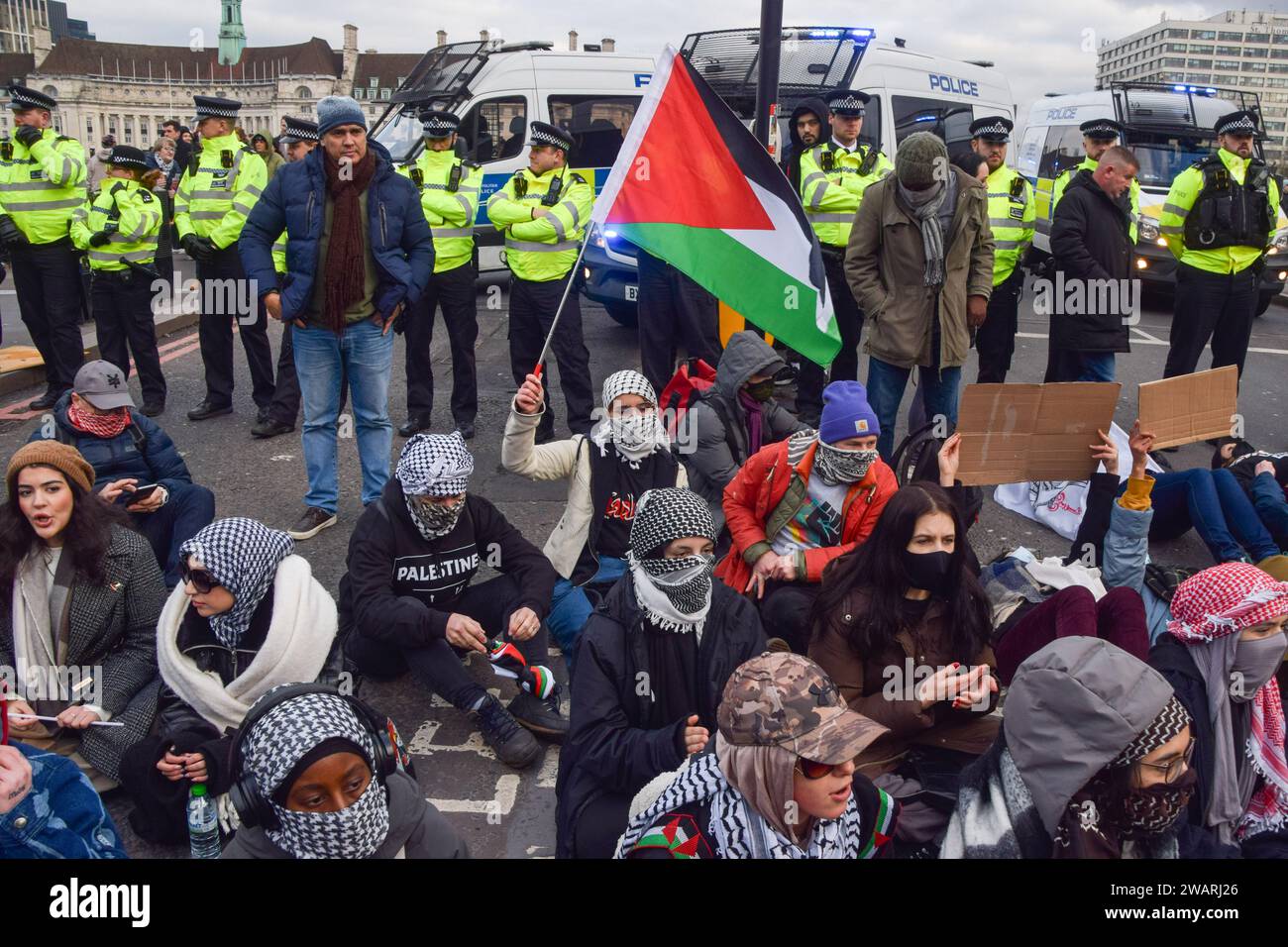London, UK. 6th January 2024. Pro-Palestine protesters block ...
