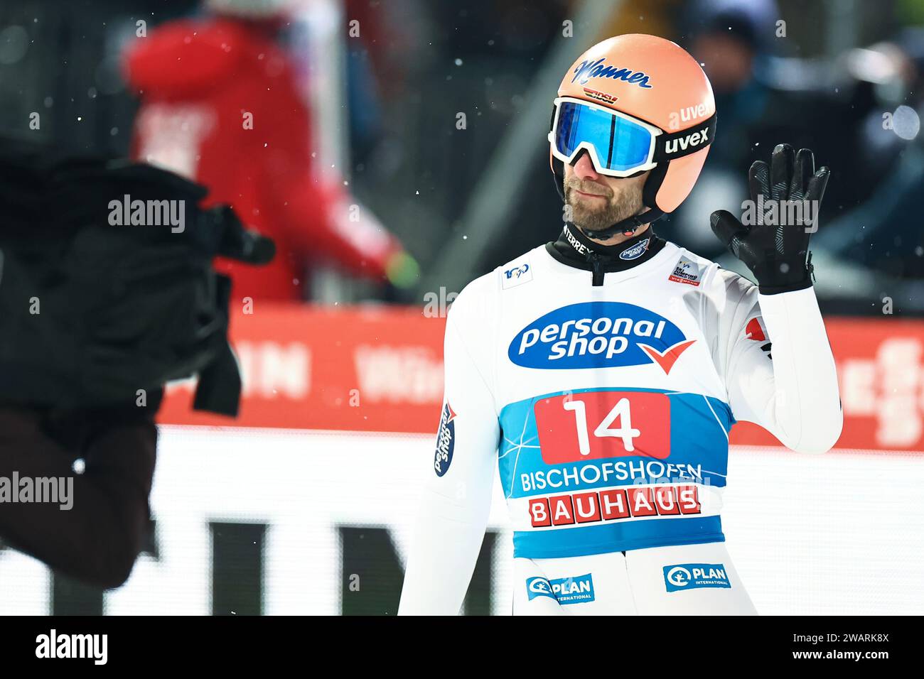 06 January 2024, Austria, Bischofshofen: Nordic skiing/ski jumping ...